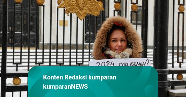 Para Istri Tentara Rusia Yang Dikirim Berperang Di Ukraina Unjuk Rasa Di Kremlin